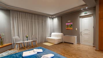 Suite-Estúdio Superior | Wi-fi grátis, roupa de cama fornecida