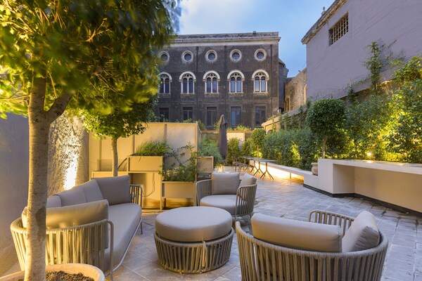 Bastiò Private Suites - Catania