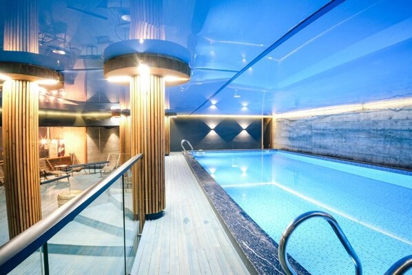 Sauna, massagens desportivas, massagens 