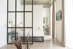 Suíte executiva, sacada (4) | 1 quarto, cortinas blackout, ferros/tábuas de passar roupa
