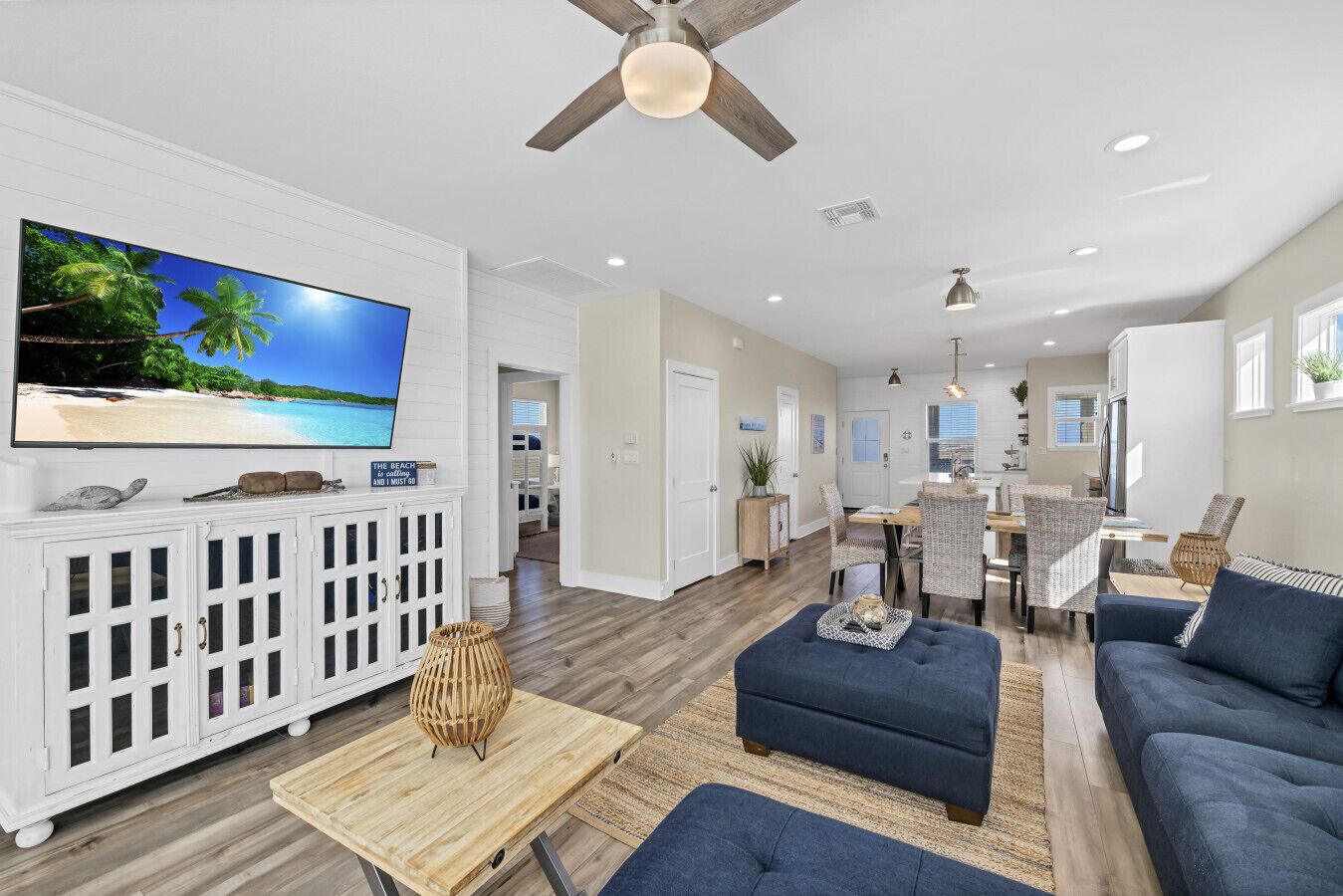 Breathtaking Views & Coastal Comfort: Your Perfect Home At Casa Pura Vida - Corpus Christi, TX