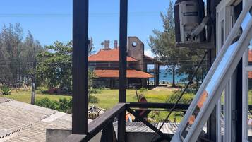 Casa Premium, acesso à piscina, vista para a praia | Varanda