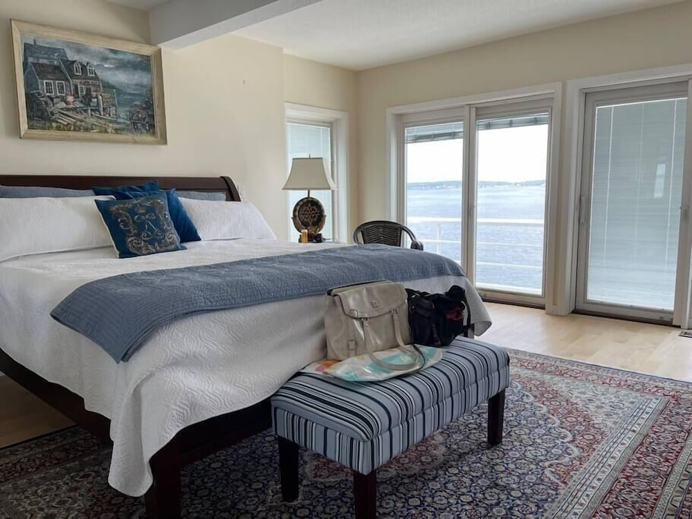 House By The Sea - Glocca Morra - Salem, MA