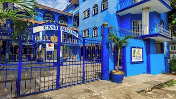 Fachada da propriedade