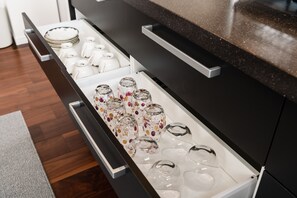 Vila | Cozinha privada | Geladeira, micro-ondas, cooktop, torradeira