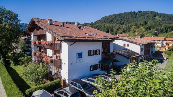 Prinzenruhe, 2-zi., Süd/west, 2 Balkone, Bergblick, 1. Og - Ferienwohnungen - Rottach-Egern