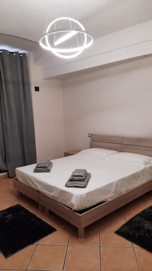 Beautiful Apartment In The Historic Center - Piacenza