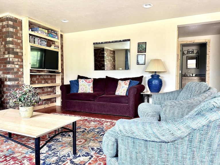 Little Pipestone Lodge W/ Views - Butte, MT