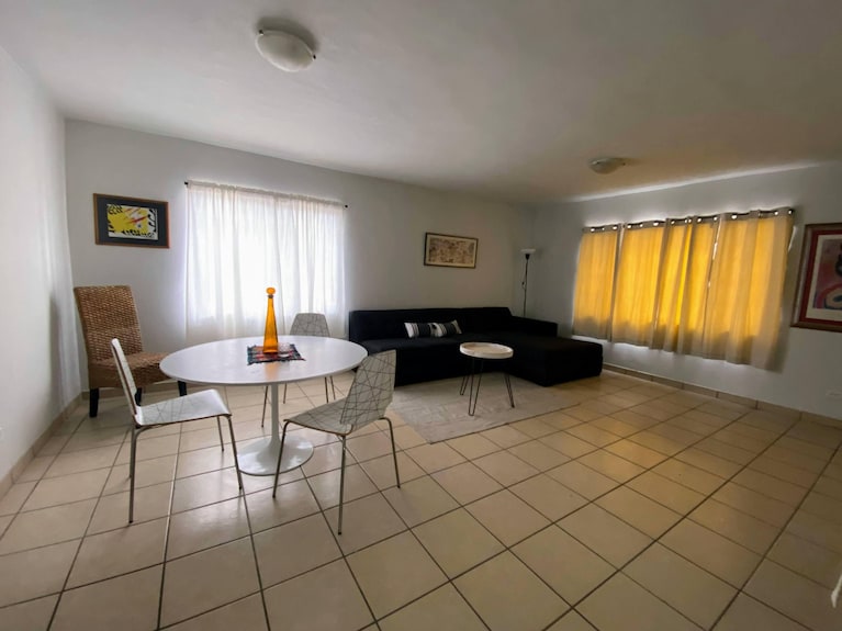 Linda Residencia En Costa Azul, Próxima Al Mar - Imperial Beach, CA