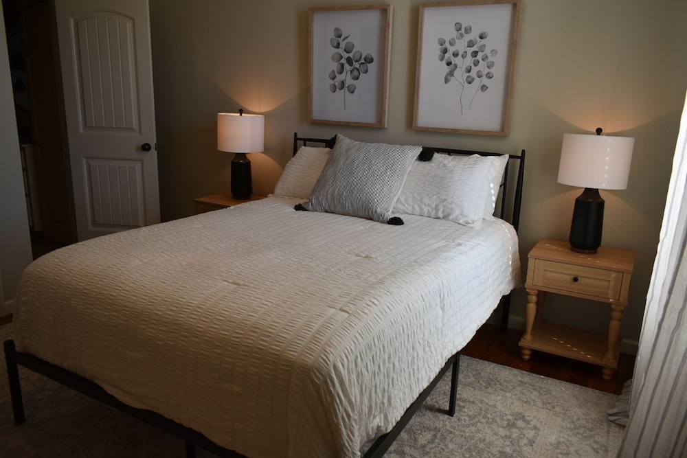 Amazing Suite Nestled In Downtown Corinth - Corinth, MS