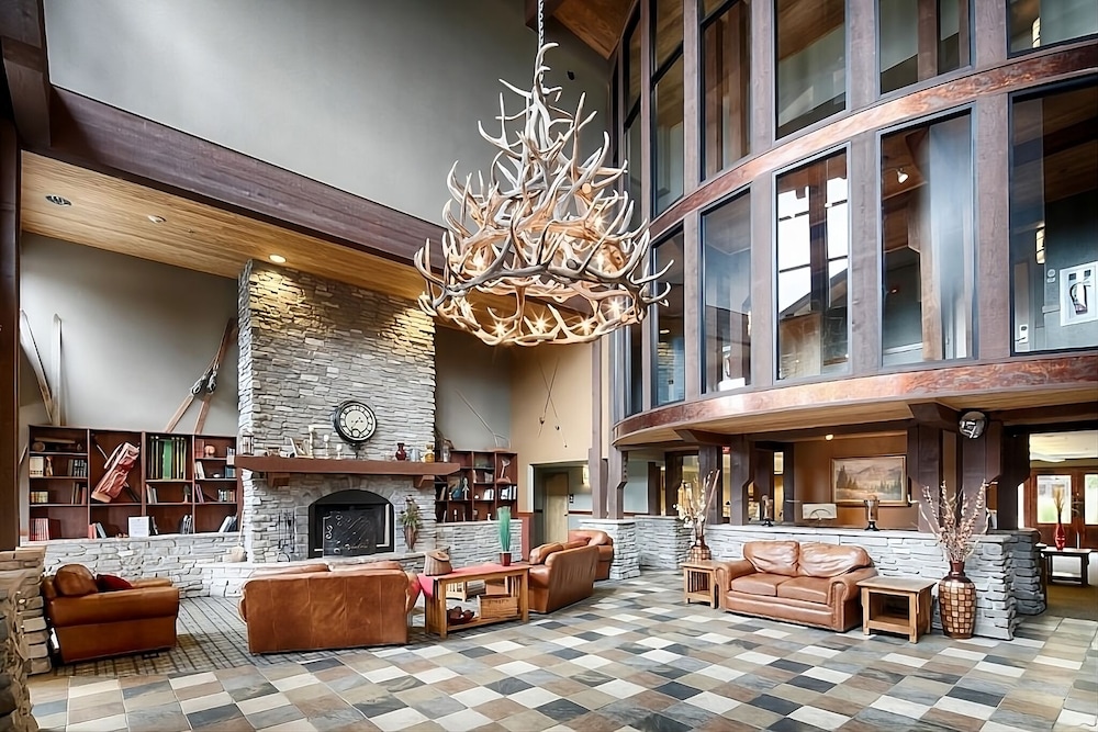 Relax And Recharge! Swimming Pool, Free Parking, Pets Are Welcome Here! - Montana