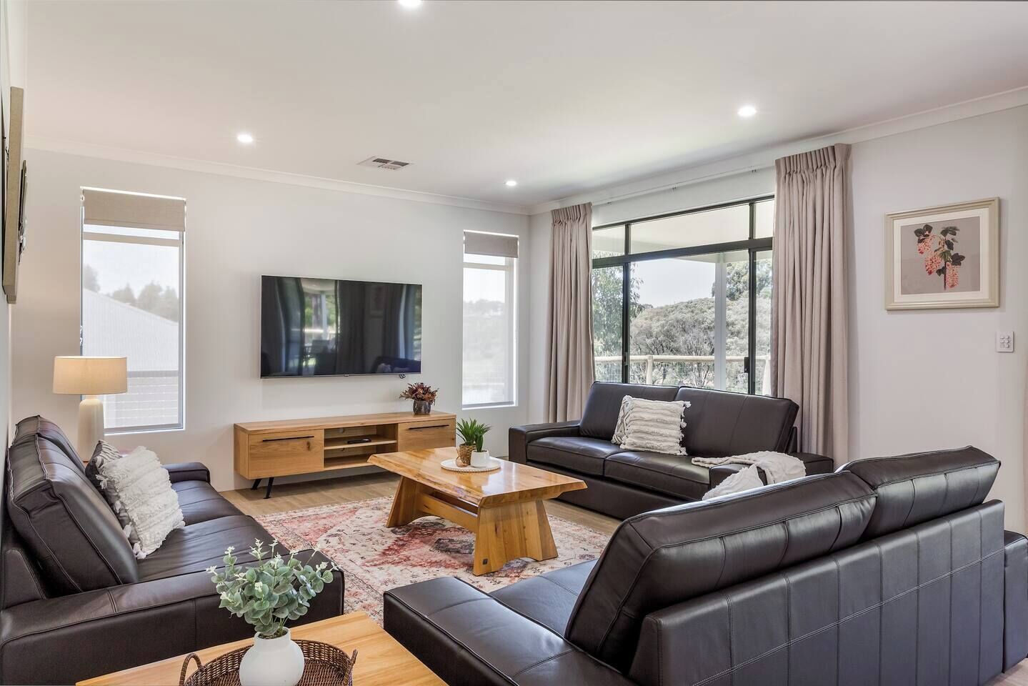 Wildgreen Villa Lakeside Hideaway In Winery Estate - Busselton