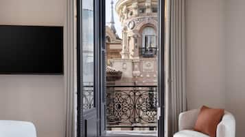 Quarto Premium, 1 cama king-size, não fumadores, Vista para a cidade (Corner) | Vista para a cidade