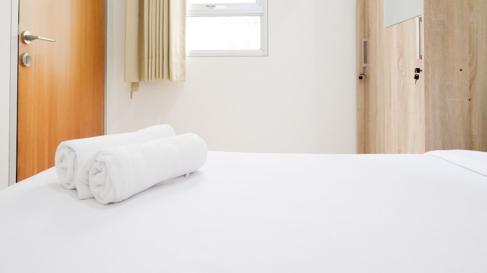 Homey 2br At Puncak Permai Apartment - Surabaya