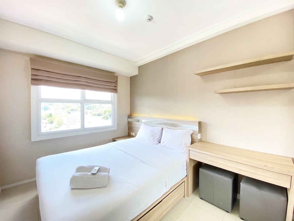 Cozy And Clean 1br Apartment At Parahyangan Residence - Bandung