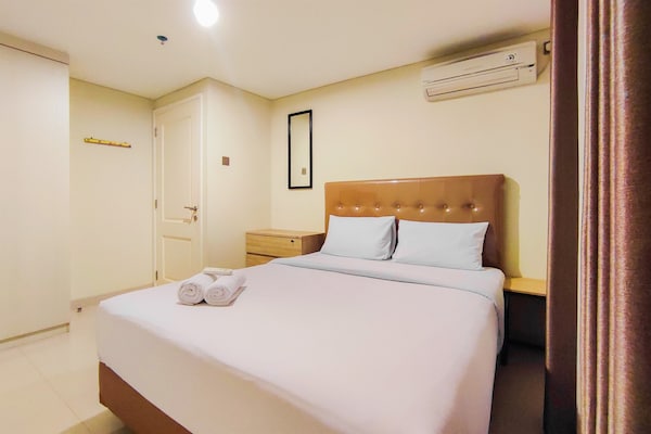 New And Nice 2br At Marquis De Lafayette Apartment - Semarang