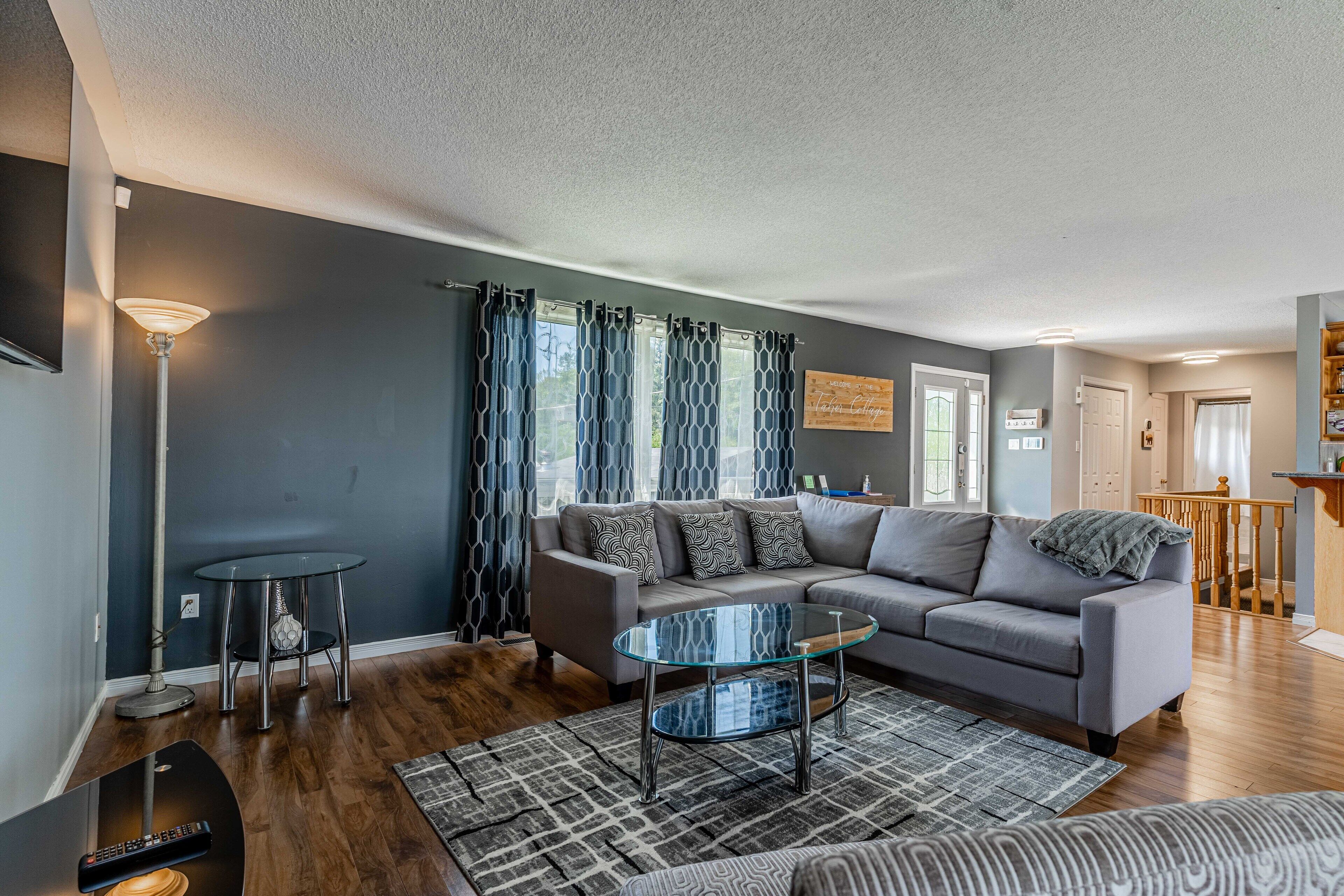 Lakeview Cottage Near Pigeon Lake - Kawartha Lakes