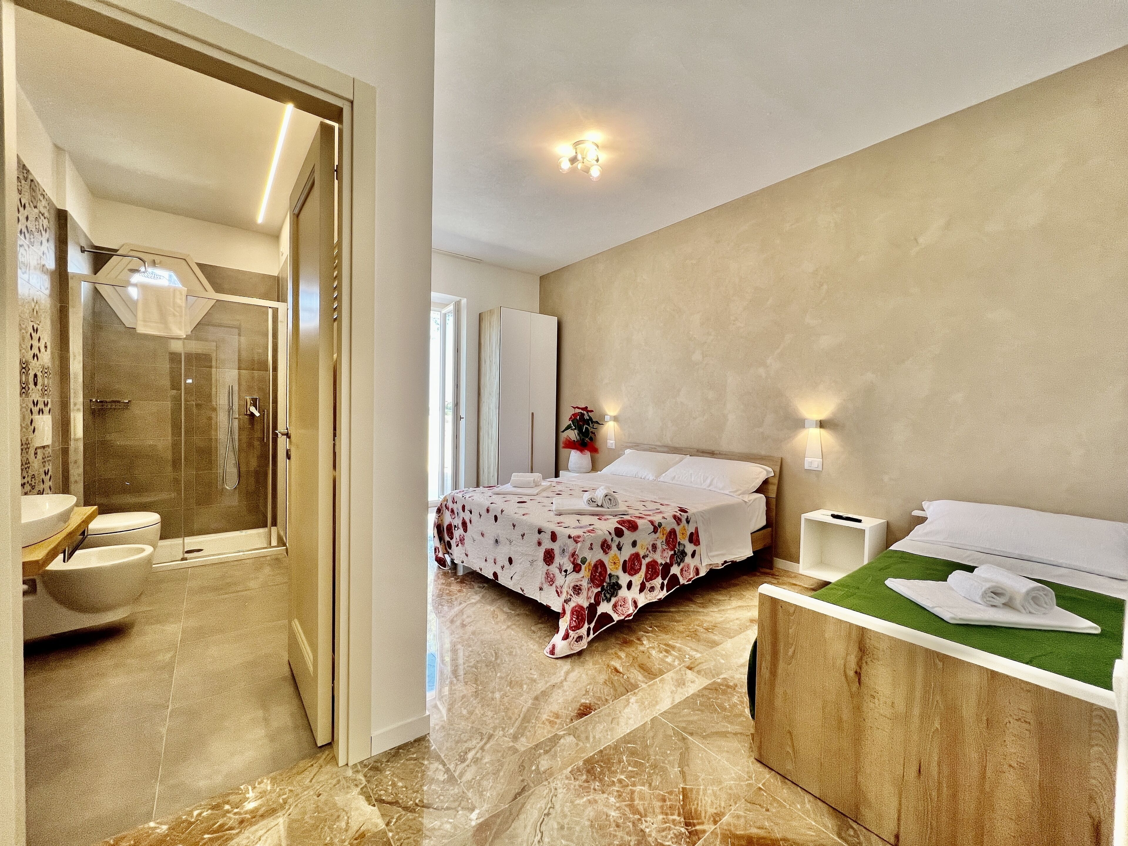 Villa Rugiada, 6 Bedrooms, 6 Baths, Pool And Jacuzzi, A Few Km From The Sea - Marche