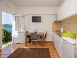 Apartamento (One Bedroom Apartment with Terrace an) | Interior