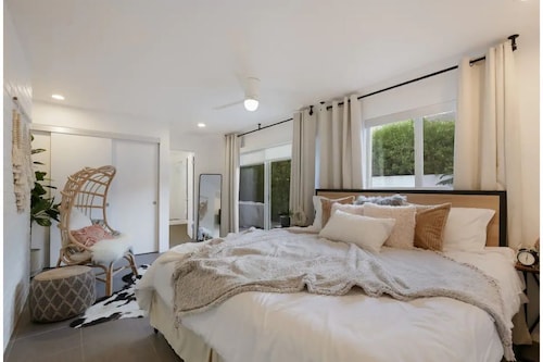 A Piece Of Paradise - パーム・スプリングス, CA