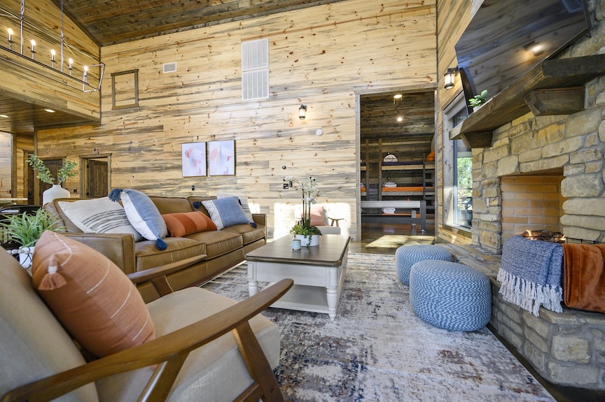 3br+bunk | Air Hockey, Pool Table, Foosball! - Oklahoma