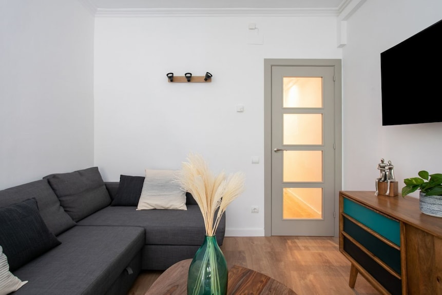 Sagrada Familia Bright Apartment With Balcony - Barcelona