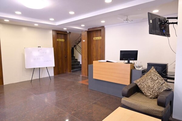 Hotel Silver Oak - Pune