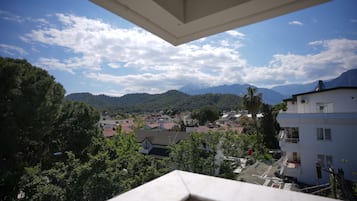 Quarto casal standard, 1 quarto, para não fumantes, vista para a cidade | Vista da sacada