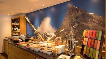 Pequeno-almoço tipo buffet diário incluído