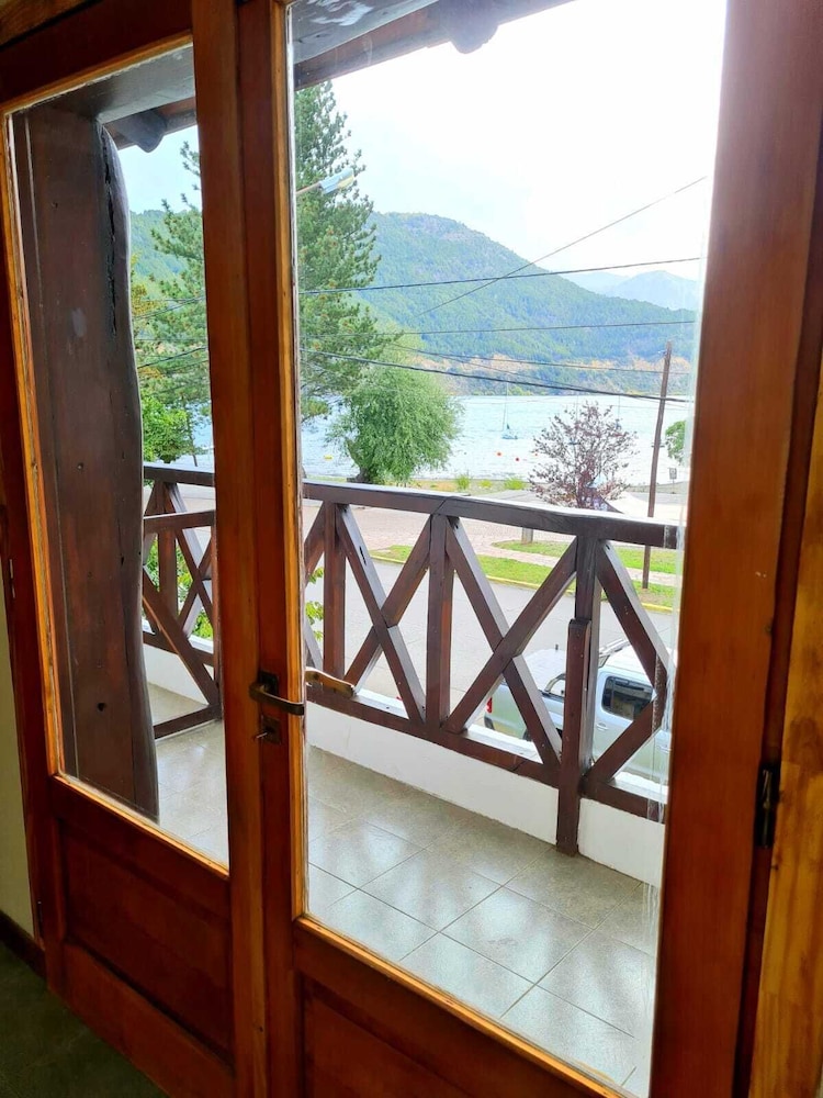 Puerto Lacar Lodge Smarg - San Martin de los Andes