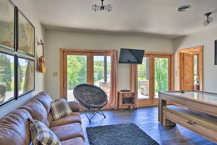 Driftwood Lodge-timber Frame Lake View Cabin - Abingdon, VA