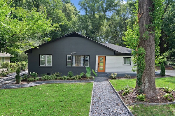 New! Modern Escape 4br 3.5ba Sleeps 8 By Airport - Atlanta, GA