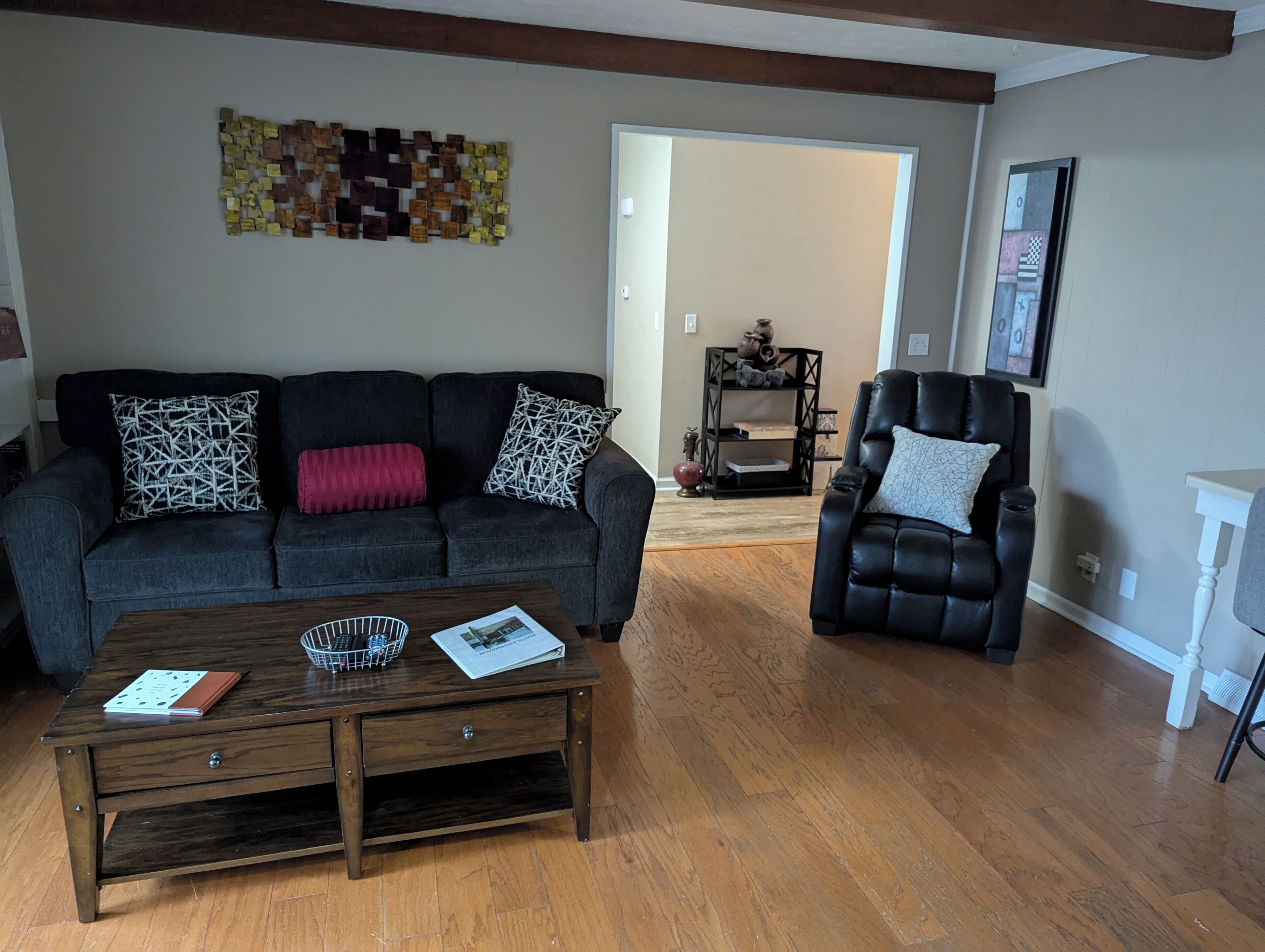 Cozy And Quiet Three Bedroom Two Bathroom Ranch - Kokomo, IN