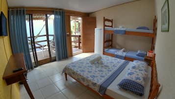 Quarto standard, vista para o jardim, no canto | Roupas de cama antialérgicas, Wi-Fi de cortesia