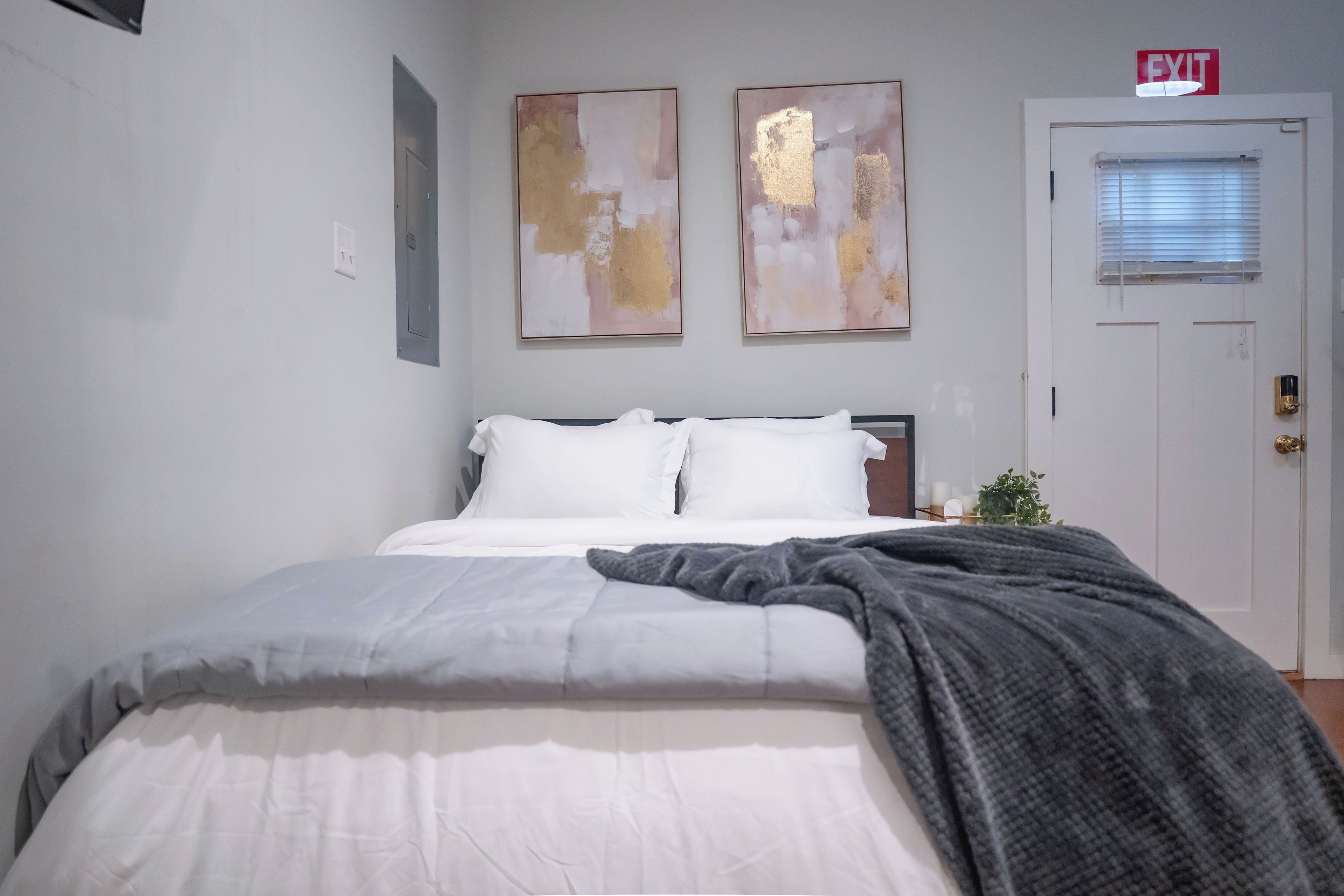 Prime Location! Cozy Studio In Shockoe Bottom - Richmond, VA