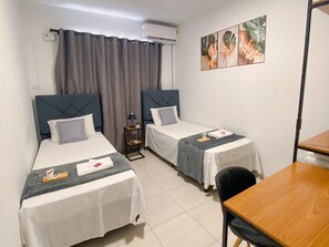 Quarto casal ou duplo premium | Wi-Fi de cortesia, roupa de cama
