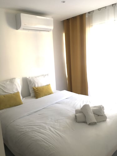 New F3 Side Sea View - Heart Of Town/beach/train Station 2 Mins Away - Saint-Raphaël