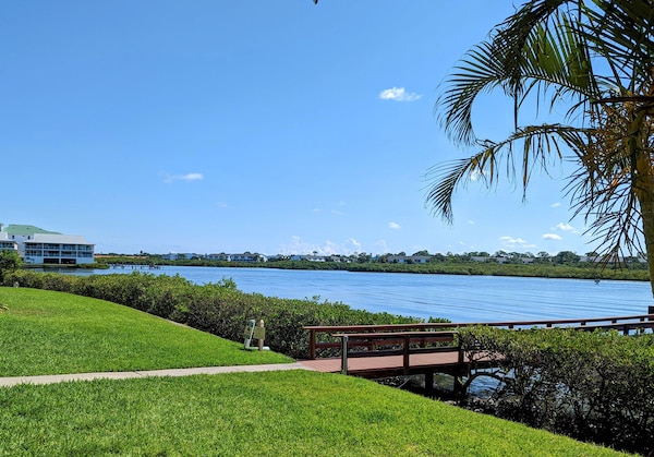 Perfect Quiet Condo For A Couples Retreat! - Indian Shores, FL