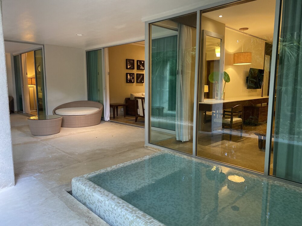 Luxurious Exotic 2 Bedroom-Suite Reviews, Deals & Photos 2026 - Vrbo