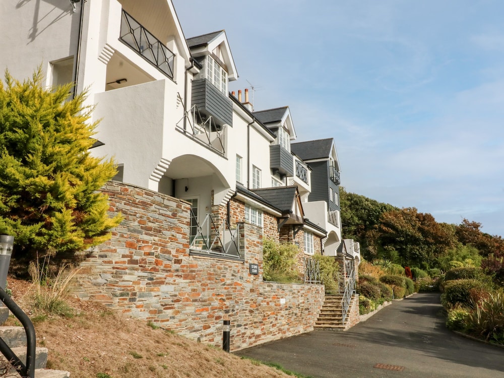 14 St Elmo Court - Salcombe
