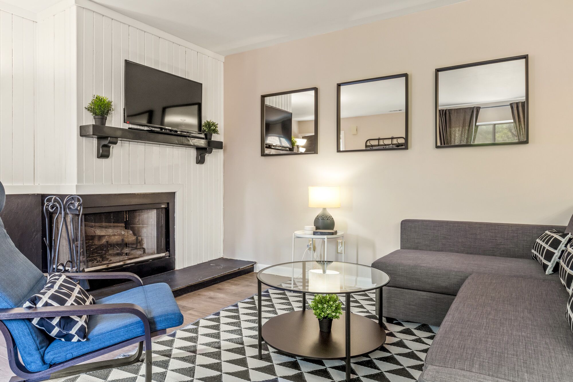 Ground Level Unc 2br 2ba W/ Pool - Pet Friendly - Chapel Hill, NC