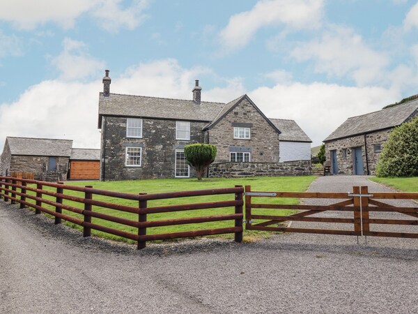 Plas Iolyn - Penrhyndeudraeth