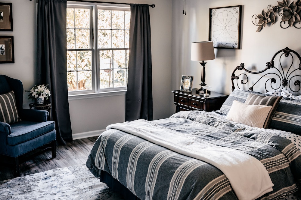 Remodeled Modern Apartment Minutes From Ft. Benning And Midtown Dining. - Columbus