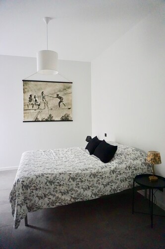 Villa 10 Couchages Avec Piscine Chauffée Idéalement Située - Mimizan