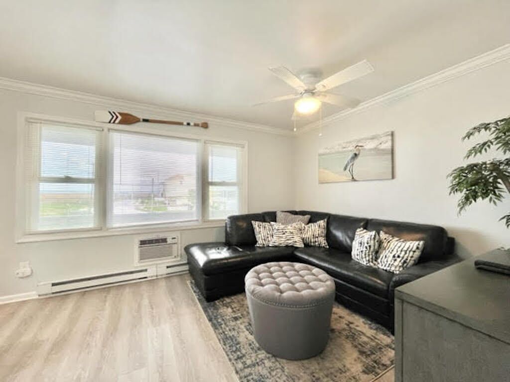 Perfect Location 2 Br W/ Bay Views! \N1 Block To Beach! \Nwinter Rentals 40% Off! - Brigantine, NJ