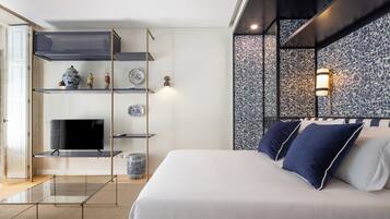 Estudio con Baño Turco | 1 quarto, cofres nos quartos, escrivaninha, quartos à prova de som