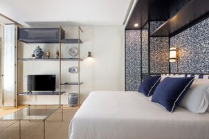 Estudio con Baño Turco | Cofre no quarto, secretária, quartos insonorizados 