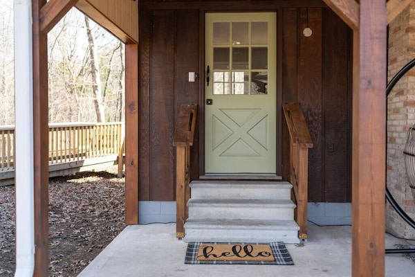 Sleeps 5: Hot Tub, Fire Pit, & By Holliday Lake State Park - Holliday Lake State Park, Appomattox