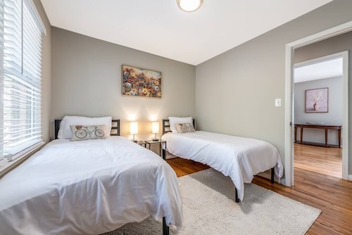 5mins To Duke Hospital, King Bed - Raleigh, NC