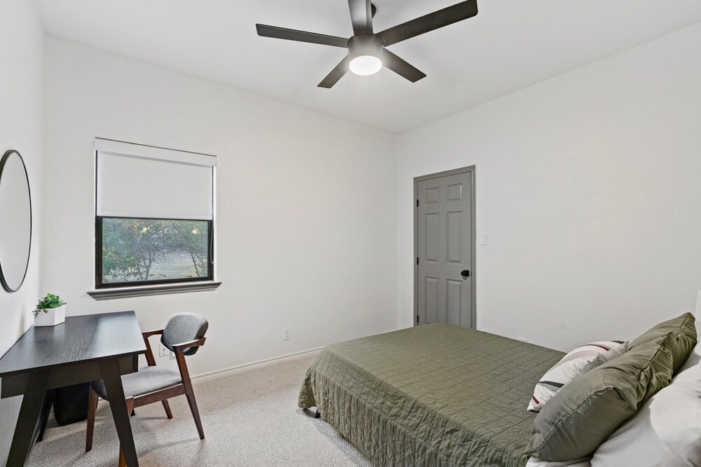 Beautiful Family-Friendly Home with *Amenities!* - Travis County | Vrbo